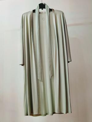 China Green Washable Silk Sleepwear Knitted Sleepwear Custom Luxury Silk Pajamas 81 - 107cm for sale
