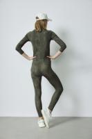 China 3 4-Sleeve Yoga Wear Olive Green Camouflage Sport Set Gymnasium High Waist Leggings Set for sale