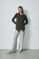China Pleated Shoulder Basic Tops Cotton Spandex Long Sleeve Shirt Balanced Volume for sale