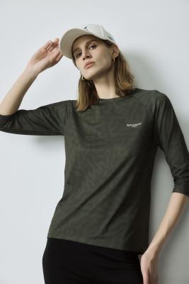 China Biking Olive Green  Basic Shirts Womens 3 4 Sleeve Raglan T Shirt for sale