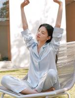 China 100% Mulberry Silk Pajama Set for Women - Breathable & Moisture-Wicking with Relaxed Loose Fit for sale
