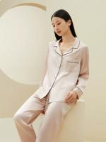 China 100% Mulberry Silk Pajama Set for Women - Breathable & Moisture-Wicking with Relaxed Loose Fit for sale