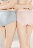 China 100% Mulberry Silk Underwear Breathable Seamless Silk Lingerie for Women for sale
