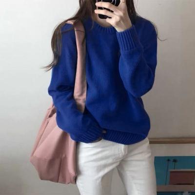 China Soft Knit Crewneck Sweater - Women's Cozy Loose-Fit Pullover for sale