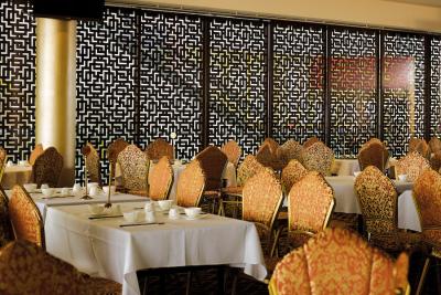 China 304 Green bronze stainless steel screen custom processing factory color room divider for sale
