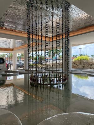 China 304 316 201 Mirror Polished Silver Gold Champagne Colored Beaten Stainless Steel Rippled Sheet For Canopy for sale
