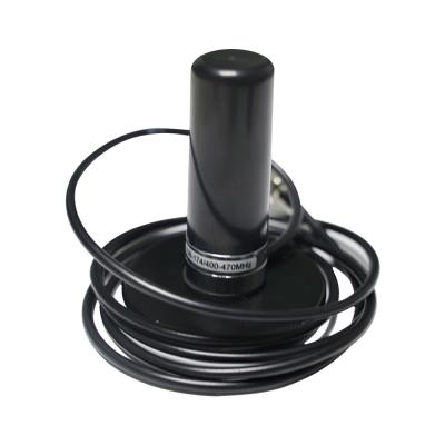 China 50W 2 In 1 Strong Magnetic BNC Connector Radio Antenna V56/U390 Bandwidth 136-174MHz 400-470MHz for sale