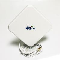 China Vertical 50 Ohm SMA Panel Antenna 600-2700MHz 35dBi Gain 1.5 VSWR Indoor Outdoor for sale