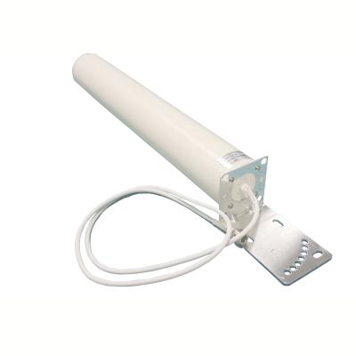 China 4G LTE MIMO Cylinder Antenna 682-2700MHz 10-14dBi Gain 50W Max Power N Male for sale