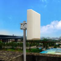 China 50 Ohm 2400-2483MHz 5150-5850MHz 14dBi MIMO LTE Panel Antenna for Manufacturing Communication for sale