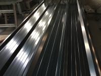 China 20-275g/M2 Zinc Coated Corrugated Steel Sheet / Galvanized Roofing Panels For Construction for sale