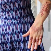 China European American Vermilion Geometric Pattern Temporary Body Tattoo Waterproof Red Brown White Lace for Parties for sale