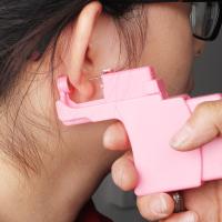 China Private Label Pink Disposable Ear Piercing Gun with Nail Stud Matte Finish Liquid Form for sale