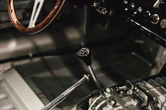 Top 5 Industrial Applications of Shift Control Cables: Solutions for Automotive, Machinery & More