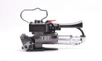 China Pneumatic PET PP Strapping Tool XQD19/25 with 13-25mm Width Range and 3500N Tension for Industrial Packaging for sale