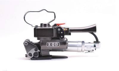 China Pneumatic PET PP Strapping Tool XQD19/25 with 13-25mm Width Range and 3500N Tension for Industrial Packaging for sale
