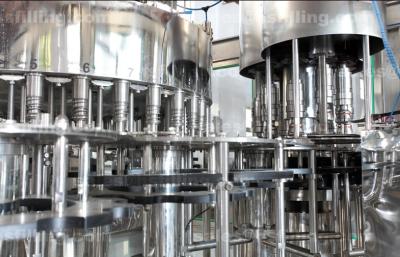 China Fertilizer Liquid Bottle Filling Machine 1L Plastic Bottle 220V 4-8 Nozzles for sale