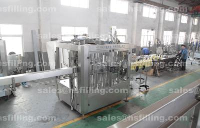 China Automatic Piston Type Oil Filling Machine 2000-18000 BPH for 0.25-2.0L PET Glass Bottles for sale