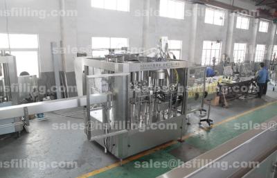 China Computer Intelligent Automatic Volumetric Filling Machine 1-5L 500-2000bph for Cooking Oil Sauce for sale