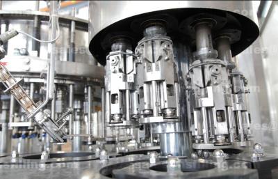 China 0.25 - 2L Liquid Bottle Filling Machine Round / Flat Glass ROPP Cap for sale