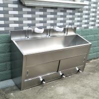 China Stainless Steel foot pedal faucet Wash Sink for 3 people for sale