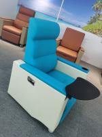 China Comfortable Folding Ajustable Hospital Luxurious Patient Transfusion Chair for sale