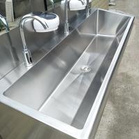 China Stainless Steel Induction Faucet Wash Sink For 3 People automatic tap hospital school home laboratory use for sale