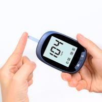 China Accurate Blood Glucose Meter Blood Glucose Monitor Blood Sugar Meter with 50 test Strips & 50 Sterile Lancets for sale