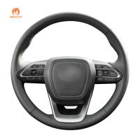 China Hand Stitching Artificial Leather Custom Steering Wheel Cover for Toyota All New Kijang Innova Venturer Zenix G V M O 2020-2023 for sale