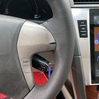 China Hand Sewing PU Leather Grey DIY Steering Wheel Cover For Toyota Highlander Camry Isis Mark X Zio Premio Noah Previa 2006-2015 for sale
