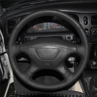 China Custom Hand Sewing PU Leather Steering Wheel Cover for Mitsubishi Pajero Montero 2004 for sale