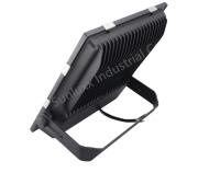 China 130LM/W 150W Slim LED Flood Light HLG Meanwell Driver Type For Football Court Lighting for sale