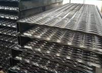 China Customizable Slip Resistant Steel Plate Silver Channel Height 20-80mm Anti Slip Degree for sale