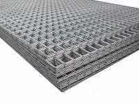 China Hot Dipped Welded Wire Mesh Farm Fence Iron Wire Panel BWG18 BWG8 Silver for Livestock Protection for sale
