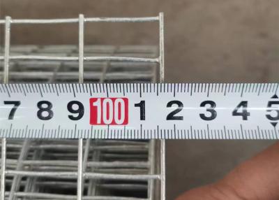 China 2x2 Welded Iron Wire Mesh Fence Panel Length 30m 50m Tensile Strength 350MPa-500MPa for sale