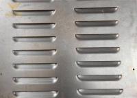 China Decorative 304 Stainless Perforated Sheet SS304 Louver Punch Metal Mesh With Customized Perforated Patterns for sale