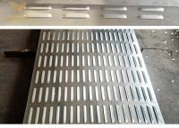 China Ss304 And Aluminum Louver Punch Perforated Metal Plate Sheet Rainproof Blind for sale