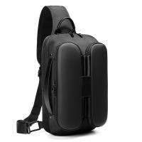 China Fashionable Crossbody Mens Sling Bag Waterproof OEM/ODM Accepable for sale