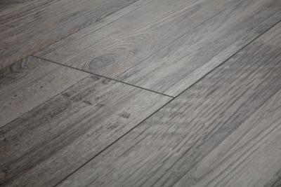 China Hybrid 5.5mm Anti Moisture Spc wood Tile Flooring for sale