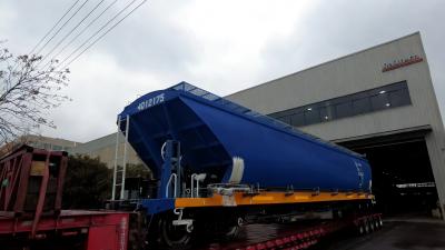 China 65 Ton Meter Gauge Grain Hopper Wagon 88 m³ Capacity Railway Car for sale