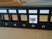 China Lansan UTP Cat6 2 Network Patch Panel 4 Port 1U Rack 19 Inch With Dust Cover for sale