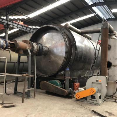 China Fuel Oil Refining from Small Waste Tires Pyrolysis Machine with Free Installation for sale