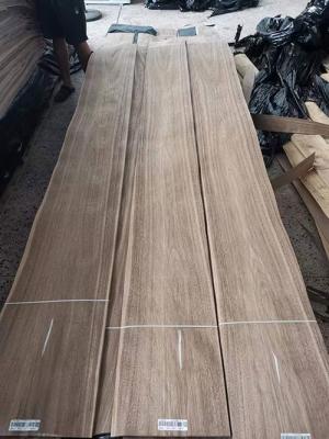 China Thick 0.45mm American Walnut Wood Veneer Panel A Crown Cut Apply To Engineered for sale