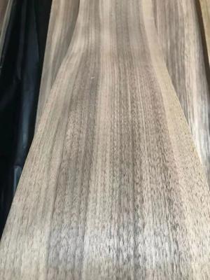 China AAA Grade American Walnut Wood Veneer 0.40mm Quarter Cut for Furniture and Cabinetry for sale