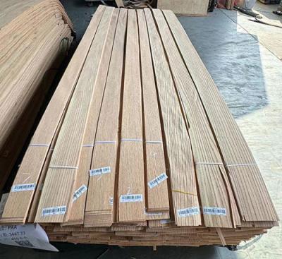 China Quarter Sawn Red Oak Veneer Panel 0.45mm Wood Veneer AA Grade for sale