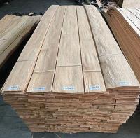 China Quarter Sawn Red Oak Veneer Panel 0.45mm Wood Veneer AA Grade for sale
