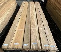 China Crown Cut Elm Wood Veneer Natural 0.50mm Thickness Panel AB Grade 250cm+ for sale