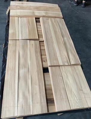 China 1.2mm Slice Cut Hickory Veneer 900mm Length for Flooring Grade ABCD for sale