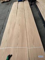China Crown Cut Red Oak Veneer Thickness 0.5mm Wood Veneer panel AAA Grade for sale