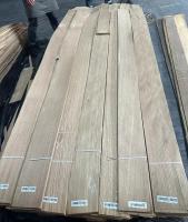 China Crown Cut White Oak Wood Veneer 0.45mm Furniture Grade AB for Interior Decoration for sale